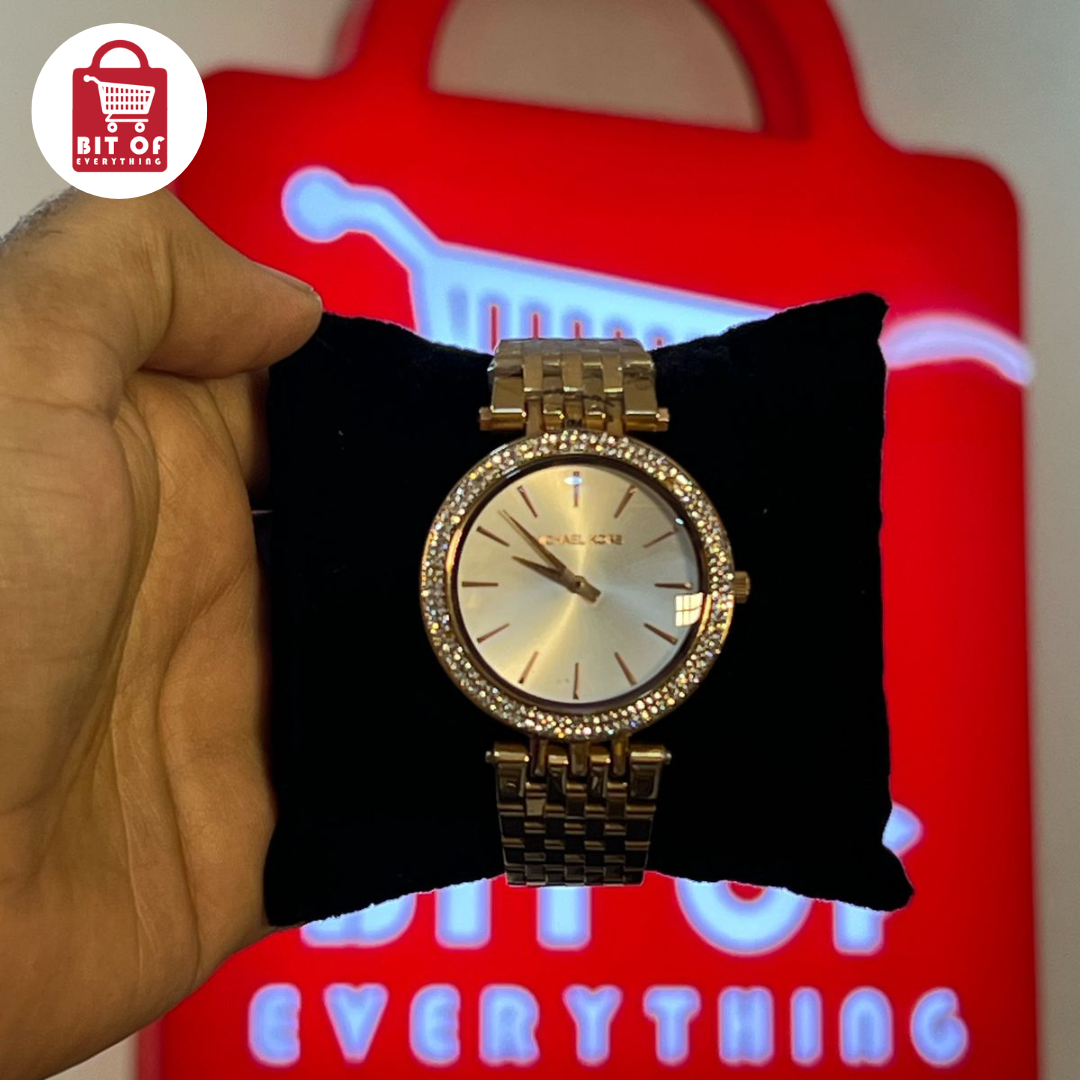 Michael Kors: Elegance in Every Tick ⌚🔥 – BIT OF EVERYTHING